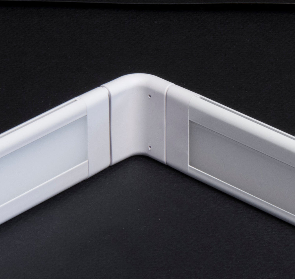 GM Lighting EDGE-IC-W Fixture To Fixture Inside Corner Connector White ...